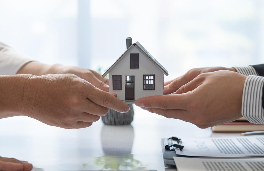 Should You Rent Your House or Sell It?